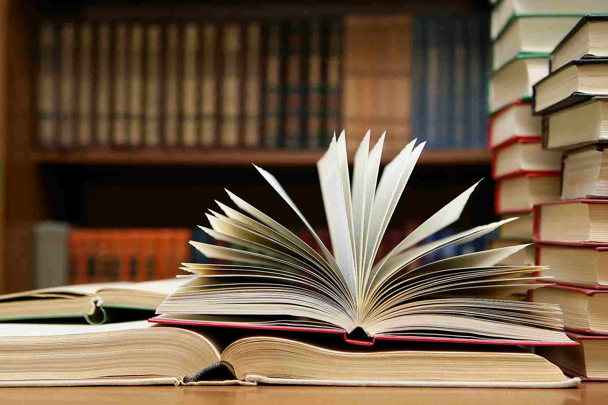 大学生创业 二手书店的前景分析以及市场分析以下信息要了解！加盟星百度招商加盟服务平台